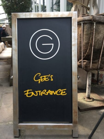 Pavement signs - Drewett Signs Oxford