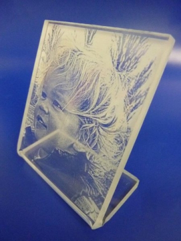 Laser Etching Oxfordshire Wood Brass Steel Acrylic